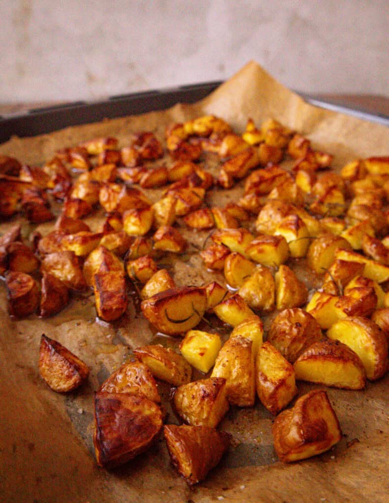 Knusprige Kartoffelecken - inthekitchenwithsina.de