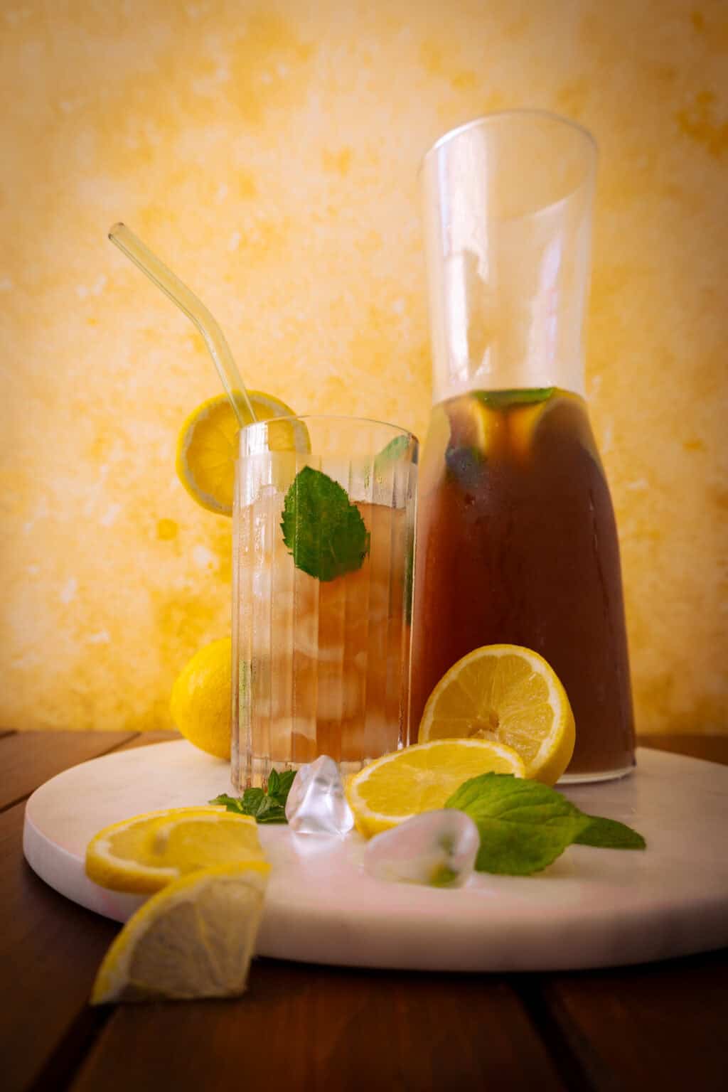 Pfirsich-Eistee selber machen – Fruchtiger Eistee für den Sommer ...